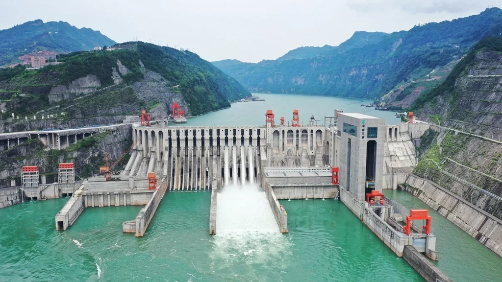Top 10 Largest Dams in the World: Power, Location, and Capacity